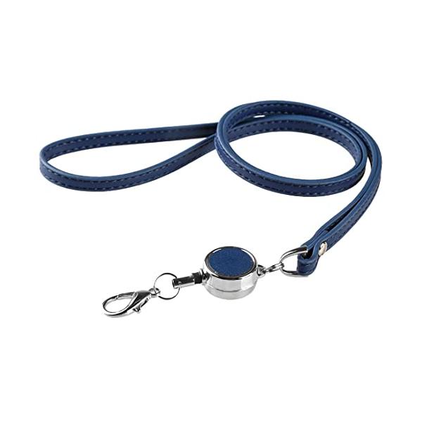 カジュアルネイビー/-/PR-NECKSTRAP-NV・Color:ネイビー・パッケージ個数:1・社員証や保護者証など首から下げるシーンで大活躍・首掛けストラップはナスカン搭載で簡単に脱着することができます。・取り出す際に伸縮可能なリール付...