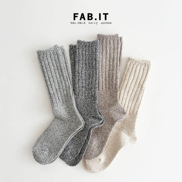 FAB.ITはデザインと機能の調和を考え、医療・スポーツ系ソックスの技術を駆使して履き心地を追求した日本製ソックスのブランド。こちらは杢調の柄模様がかわいいコットンソックス「Leonレオン」です。ローゲージ編み機を使用した同ブランドのWil...