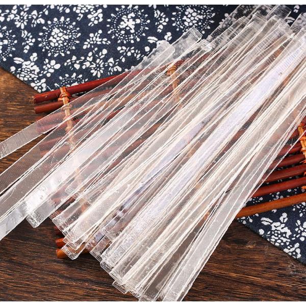 春雨と言ってもいろいろあります、この広い、太い春雨は中国産のブランド品です。超歯ごたえがあり美味しいです。生友春雨 200g×3袋マーポー春雨に、和風、中華風鍋に、春雨サラダに、春雨のスープにどうぞフル活用してください。