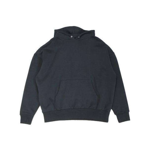 サイズ：表記F-肩幅65cm、身幅61cm、着丈62cm、袖丈52cmカラー：ブラックコンディション：Bランク-袖口裏汚れ素材：綿100%コメント：ok.soon オクスン コンパクトフーディ パーカー