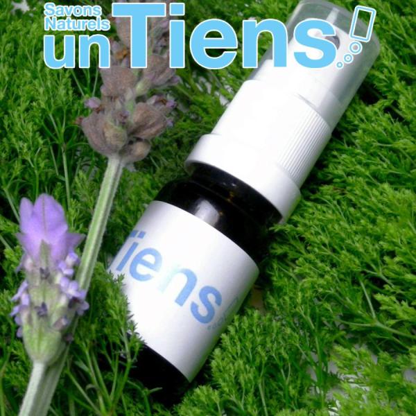 香水と言いますとファッションアイテムとして見られがちですが、天然のラベンダー、イランイラン、ローズウッド精油を使用したラベンダーミックス香水は、まさにアロマセラピーそのもの。化粧水や保湿オイルがお肌を潤わせ、整えてくれるように、南仏プロバン...