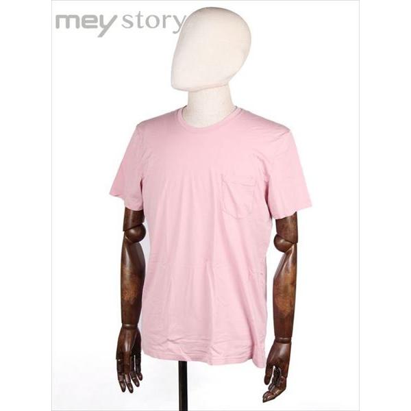 ふんわりした優しい手触りで、極上の着心地のカットソー。装飾を控えたシンプルなデザインで、春夏はシンプルカジュアルとして、肌寒くなってきたらインナーとしても重宝できます。