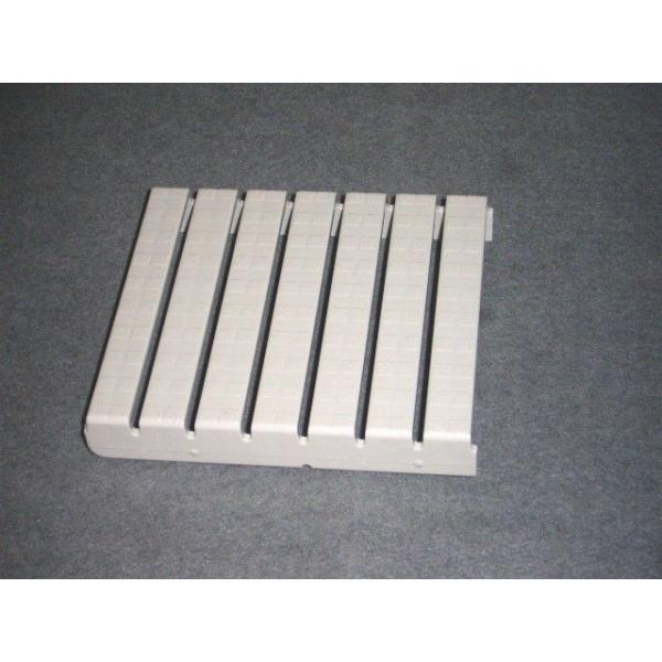 ■　品番　:　HPC716■　品名　:　GBLグレーチングDタイプL175■　寸法　:　175mm　x　155.5mm　x　30mm※　スペーサー無