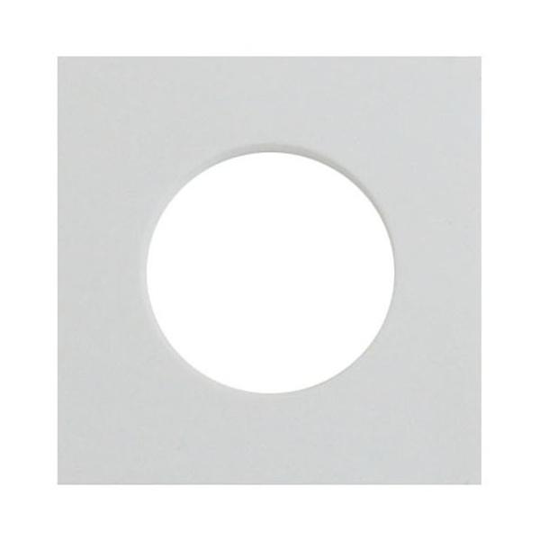 キッチンシンク用水栓の取替えの際シンク裏の補強板に便利な製品です。軽量で加工しやすい樹脂製の素材を採用し、腐食の心配はありません!厚みは10mmでしっかりと水栓を固定できます。裏面には取付ける際に便利な仮止め用両面テープを施しています。材質...