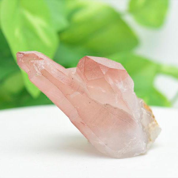 【天然石の意味】インスピレーションを高める癒しエネルギーの活性化激レアアイテム・ピンクレムリアンシードクリスタルの非研磨ナチュラルクラスターが限定入荷致しました。ブラジル・ミナスジェライス州ディアマンティーナ・バタタル地区にて採掘されたピン...