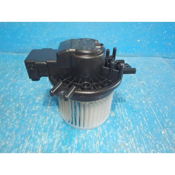 **** 商品説明を必ずご確認ください ****部品管理番号：000023480767900部品名：ヒーターブロアモーター部品メーカー品番：10B16部品区分：リサイクル品管理品番：234807車名：キャスト車両タイプ名：5ドアハッチバック...