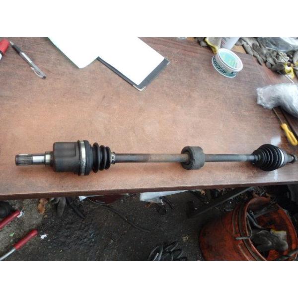 **** 商品説明を必ずご確認ください ****部品管理番号：001652706842100メーカー純正品番：1A05-25-020部品名：右Fドライブシャフト部品区分：リサイクル品管理品番：183534部品カラー：白車名：ＡＺワゴン認定型...