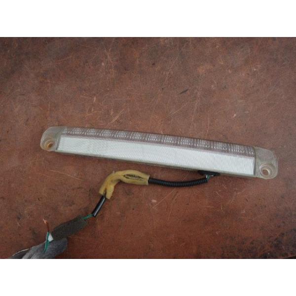 **** 商品説明を必ずご確認ください ****部品管理番号：001684323269200メーカー純正品番：76871-28100-B2部品名：その他 ランプ類メーカー代替品番：スポイラー用LEDハイマウントストップランプ部品区分：リサイ...