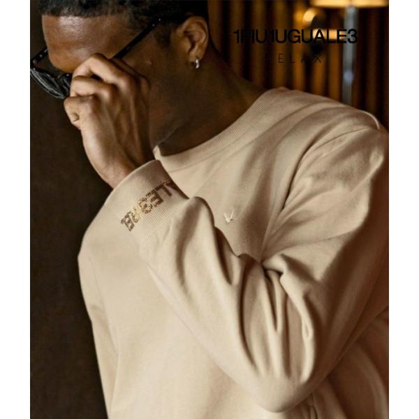 1PIU1UGUALE3 RELAX スウェット ジャージ トレーナー カジュアル スポーツ ルームウェア袖口にブランドロゴをラインストーンでデザインしたクルーネックトレーナー。動くたびきらりと煌めく輝きが大人の遊び心を掻き立てます。生地に...