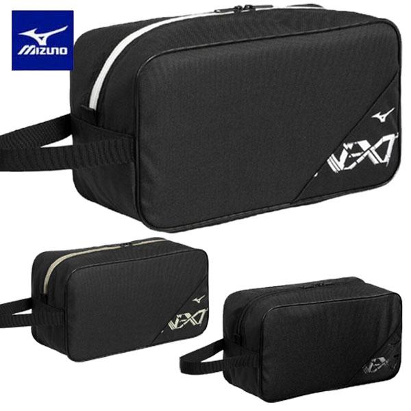 N-XTロゴがポイント。29cmミッドカットシューズが収納可能。サイズ L33×W13×H18cmカラー90：ブラック×ブラック95：ブラック×ホワイト98：ブラック×エルム素材 ポリエステル（裏加工PU）原産国 ベトナム製質量 約130g