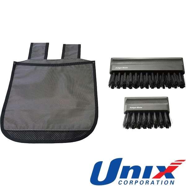 ■商品説明一段上の質感をまとうグレーハンドルが登場!スラントカットが威力を発揮?毛足マイルドとハードの2Wayでブラッシングを使い分け!毛足の強度で差が出る球審ブラシ ハイパー!塁審用ブラシ ハイパー!とボールバッグの3点セット■素材ブラシ...