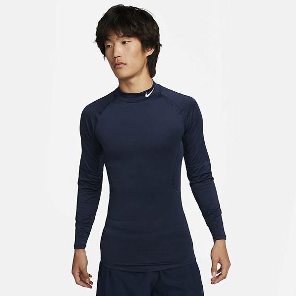 Nike Proコレクションは、ワークアウトのどの段階においても自信を持って最善を尽くせるようにサポートします。滑らかで伸縮性に優れた着心地を提供するこのスリムフィットのモックネックトップスは、お気に入りのスポーツやアクティビティに最適。N...