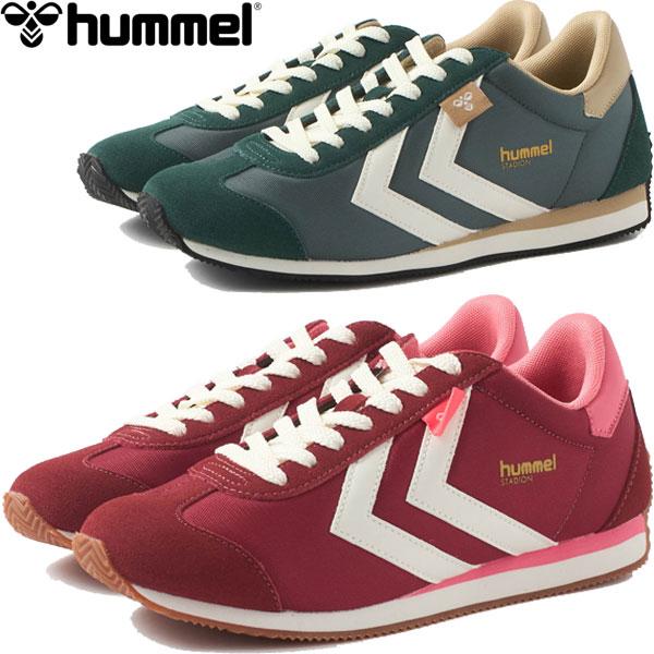 70年代に発売されたランニングシューズSTADIONのリバイバルモデル。当時のシルエットの特徴であったスリムでシンプルなデザインとEVAミッドソールとラバーソールの組み合わせがクラシックを感じさせるトレンドアイテム。■素材ナイロン・スエード...