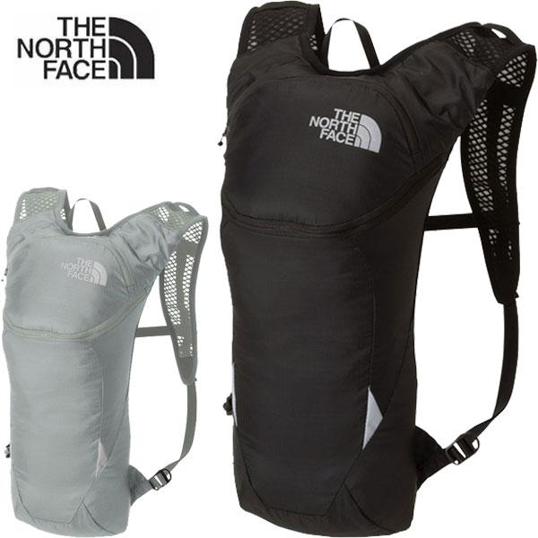 トレイルランニング用に開発するテクニカルパックの技術を用い、シティーランで使いやすい形に改良を加えたロードランニング用パックです。素材は70デニールのリサイクルリップストップナイロンを採用し、背面とショルダーハーネスには通気性に優れる軽量エ...