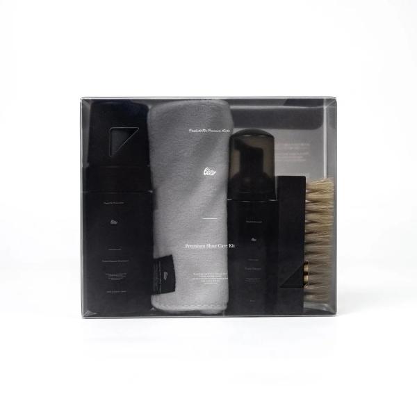 ■アイテム：キックスラップ プレミアム シューズ ケア キット KicksWrap Premium Shoe Care Kit■型番：kw-105これ1つでスニーカーのクリーニング~レザー&amp;スエード/ヌバックケアを行えるワンランク上...