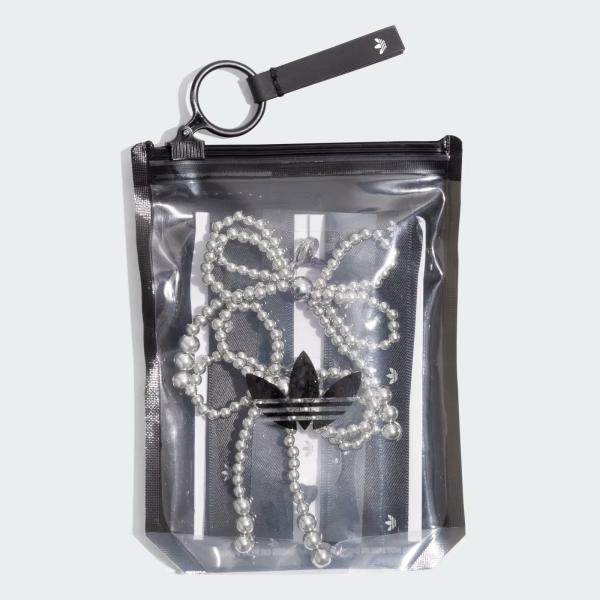 【ADIDAS JAPAN正規品】愛用のシューズを着替えさえることができる、シューアクセサリー。新たにリボンチャームを追加した、シューレースアクセサリー第二弾が登場。どんなスニーカーにも合わせられ、足元のスタイルを一段とレベルアップさせる、...