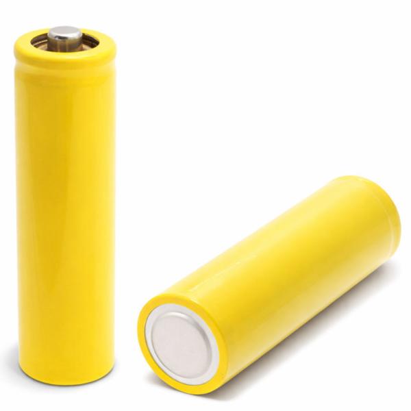 【発売日：2026年07月07日】単三サイズで扱いやすい通電可能ダミー電池セット。実際の単三電池と同じ形状で、機器の動作確認や電圧調整に便利です。通電可能タイプのため、並列回路での軽量化にも役立ちます。一般的な単三電池と同等サイズ長さ約50...