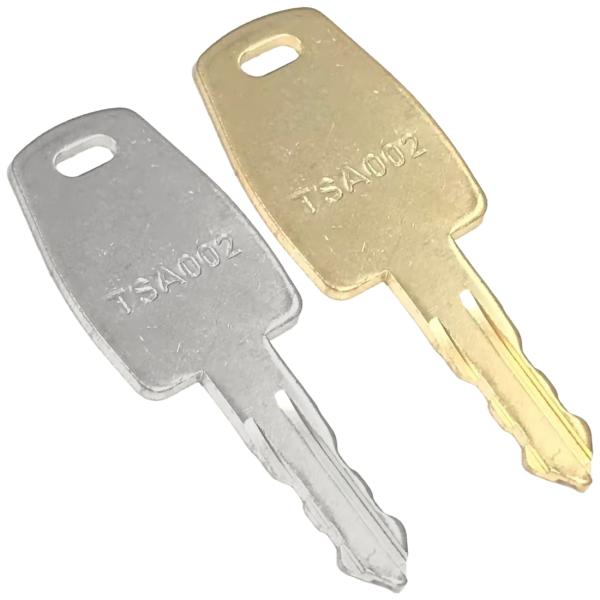 【発売日：2024年03月13日】TSAロック式スーツケース TSA002用の合鍵です。TSA002ロックキースーツケースの鍵を紛失してしまったときに、スーツケースを壊さずに解錠できます。予備として用意しておくのも安心ですね。※鍵の形状に相...