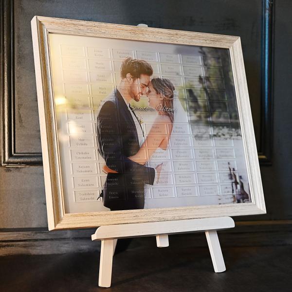 新郎新婦様おふたりのお写真で作る、ゲスト参加型結婚証明書です。ゲスト様にお名前が刻印されたピースをパズルのようにはめ込んでいただき、全てが埋まると写真が完成する皆様で作る結婚証明書です。写真で作る結婚証明書はまわりとかぶることがなく、結婚式...