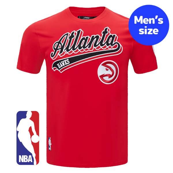 商品名：NBA公式 メンズ 半袖トップス Tシャツ Pro Standard プロスタンダード アトランタ・ホークス ATLANTA HAWKS SCRIPT TAIL MEN'S TEE・Pro Standard（プロスタンダード）は、ア...