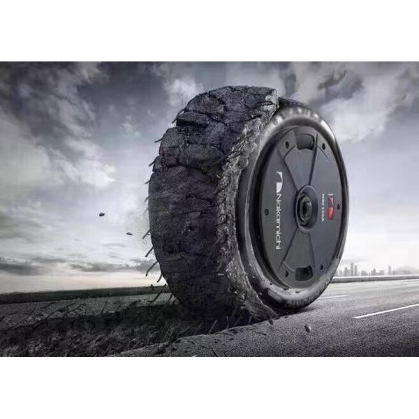 音楽の感動を世界の人々に伝える日本が誇る高品質ブランドNakamichi アンプ内蔵の5x9インチ（22.9ｘ13.5cm）ウーファー2個内蔵純正薄型低音サブウーハーBOX NBF150Aです。使用ウーファー：5x9インチ（22.9ｘ13....