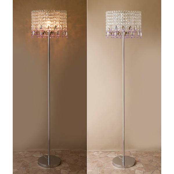 ■特長華やかさと暖かみのある光を演出するフロアランプ。クリスタルパーツが贅沢に使用されランプがお部屋を一層華やかに彩ります。3灯仕様で、より広い範囲を明るく照らすことができます。リビングや寝室など、様々なお部屋に調和し、高級感を演出します。...