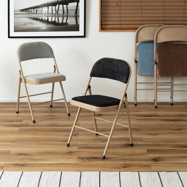 ■特長・どんなシーンでも使いやすいフォールディングチェア・インテリアに溶け込む優しい色合い・急な来客時や少し休憩したい時などに最適・折りたたみ式で使わないときはコンパクト収納・好きな色を組み合わせて使ってもおすすめ■サイズW47×D45×H...