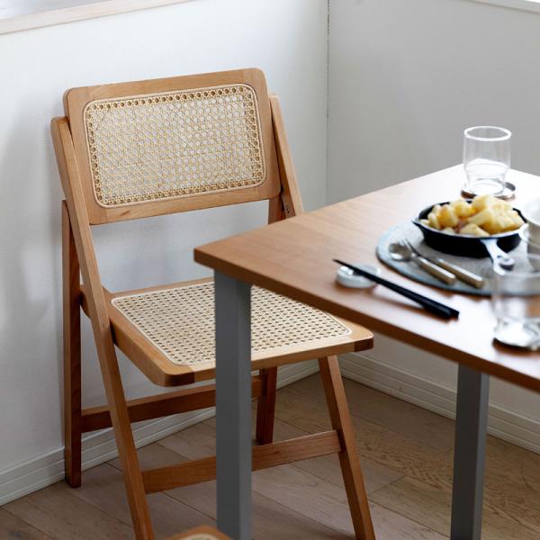 ■サイズ外寸：W420×D490×H780（SH415）mm折畳時：W420×D105×H895mm■重量4.5kg■素材フレーム：天然木（ビーチ）塗装座：張り材／天然木（ラタン）塗装、ナイロンシート背：張り材／天然木（ラタン）塗装■機能・...