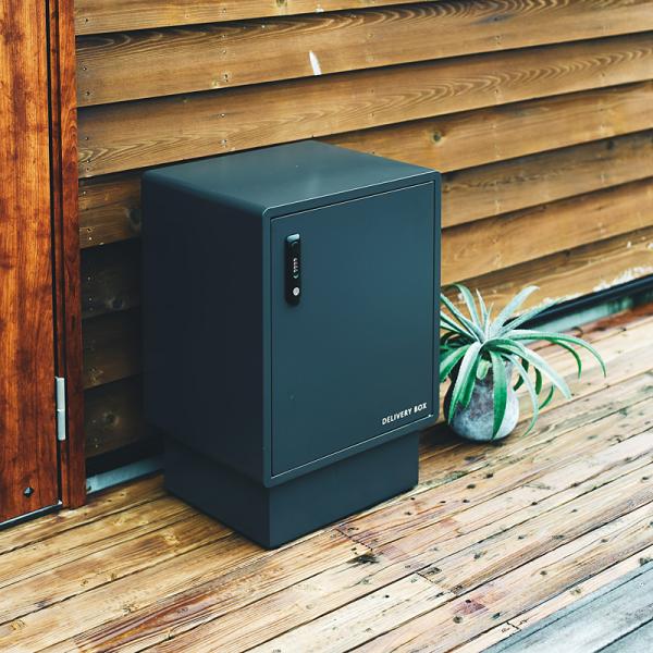 ■サイズ外寸：W490×D400×H700（710）mm収納ボックス（下）内寸：W420×D370×H490mm■規格・ベース内部にアンカーボルト組付用穴（直径12mm）あり・ガルバナイズド加工処理※アンカーボルトは付属していません■重量1...