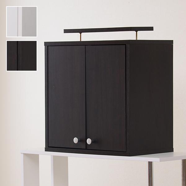 コレクションラック「ルーク」専用の上置きです。大切なコレクションの耐震対策もばっちり！集めたミニカーや人形、ガシャポンやオマケの玩具、フィギュアやプラモデルを飾るのにピッタリです。せっかく集めた自慢のコレクション、箱やクローゼットの中に埋も...