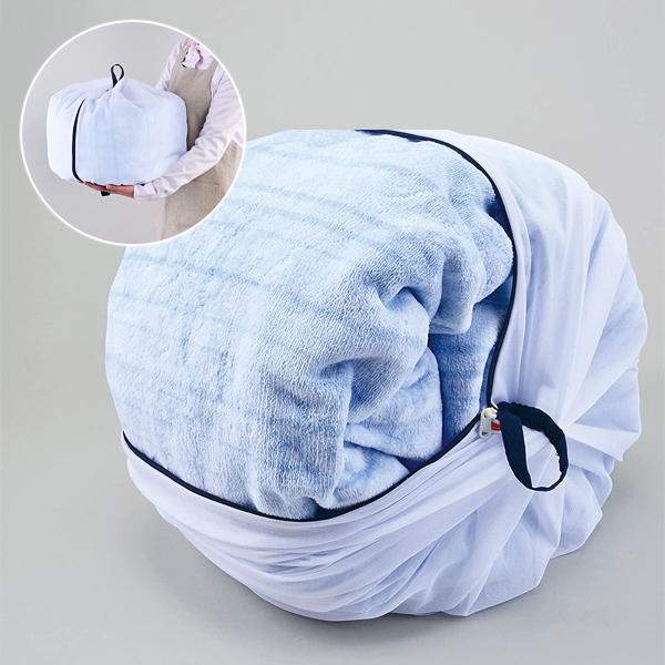 最大内径約50cm！大容量で毛布が1枚丸ごと洗える洗濯用ネットです。洗濯物の容量に合わせてふくらむので、シングルサイズの毛布のような大物洗いから、衣類や小物などのまとめ洗いまで幅広く使えます。大容量なのに、マチ部が「じゃばら」になっている構...