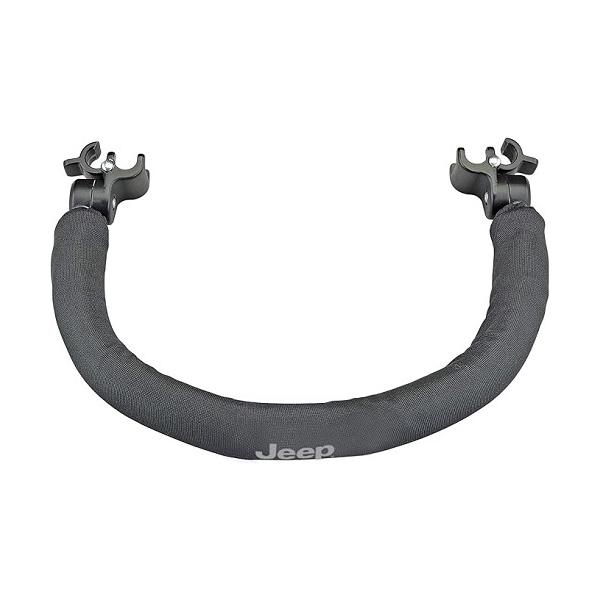本製品はJ is for Jeep アドベンチャー、アドベンチャープラスのベビーカーのフレームに取り付けて使用する専用のフロントバーです。専用の折りたたみ用ストラップ付きで、フロントバーを付けたままベビーカーを折りたためます。外出先でも便利...