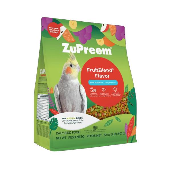 ※ロットによってペレットの色の割合や粒の大きさが変わりますので、予めご了承下さい。成鳥用の完全栄養食。ビタミンとミネラルが２１種類含まれ、鳥の大好きな新鮮なフルーツの粉末の味覚と匂いが食欲を促進します。オカメインコ、オキナインコ、インドオウ...