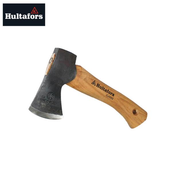 アクドール初期モデルの復刻版です。もちろんハンドメイドで当時の製造方法（鋳造、焼き入れ、ポリッシュ、砥ぎ）を忠実に再現しました。エッジはシャープで丁寧にポリッシュされ、重厚な革シースと相まって何代にもわたって受け継がれたスウェーデンの職人の...