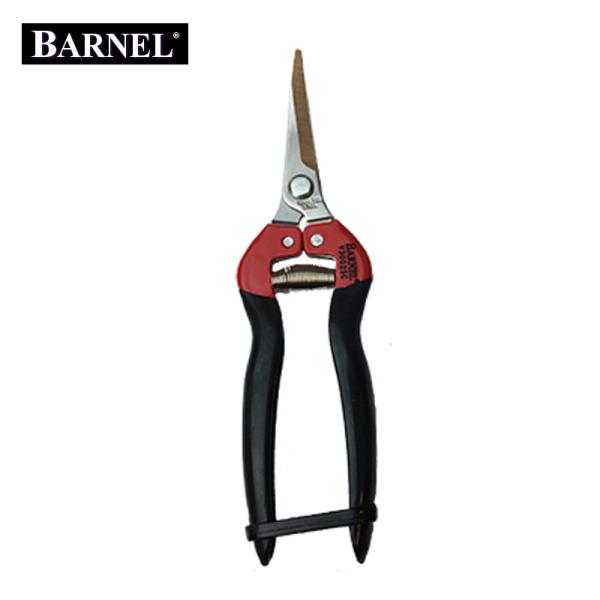 アメリカ園芸メーカーのBARNEL製！品　番：V3002SCサイズ：全長：約190mm　幅：約50mm重　量：約115g材　質：刃部：ステンレス鋼　グリップ：PVCカラー：赤黒入　数：1本※本商品は海外パッケージです、日本語表記がございませ...