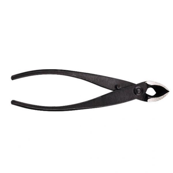 幹から出た枝を元から切り取る場合にお使いください。切り口はえぐった状態になり巻き込みが早くなります。7mm以下の生木でご使用ください。全長170mm　重量130ｇ