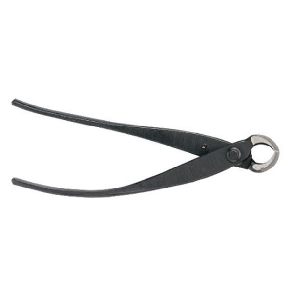 幹や枝にできたコブを取り除く作業に使用します。切り口がきれいにえぐれ樹皮の再生が早くなります。4mm以下のコブに使用してください。全長150mm85g