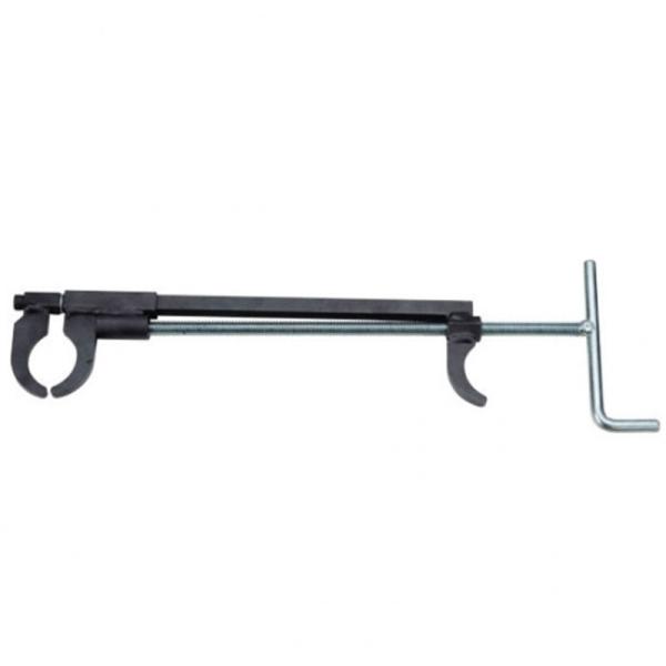 通常のジャッキは、枝と枝を寄せる作用ですが伸縮両用式は、枝と枝を広げる作用も可能にした喜久和オリジナルジャッキです。さらに先端の爪は360度回転しあらゆる場面で活躍します。全長36〜53cm525g　働き約18cm