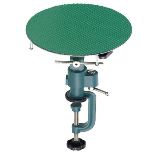 小ぶりの盆栽を自由な角度で固定し、その角度で回転します。バイスが付いていますのでテーブルや他の作業台に固定ができます。盆栽が滑らないように天板はピラミッド状にマットが貼って有り、紐なので固定ができるように回転台下にピンが付いています。喜久和...