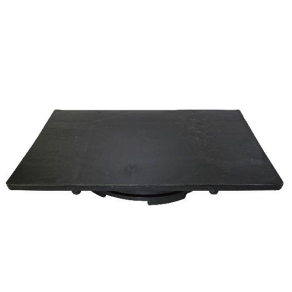 盆栽の遍照や手入れの際の鉢わましが簡単にできます。鉄筋が内臓されているので耐荷重約100kgまで可能です。リサイクルプラを使用したエコ商品です。品　番：2482サイズ：約400×600mm重　量：約5,500g材　質：プラスチック耐荷重：1...