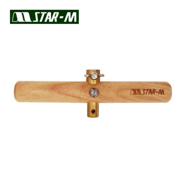 電動工具用ドリルを手回し用として使用可能です。6.35mm六角軸・10mm六角軸の錐をセットできます。手廻し用なのでアウトドアでも活用できます。地球環境にも人にもやさしい天然木を使用しています。品　番：38Kサイズ：180mm×25mm材　...