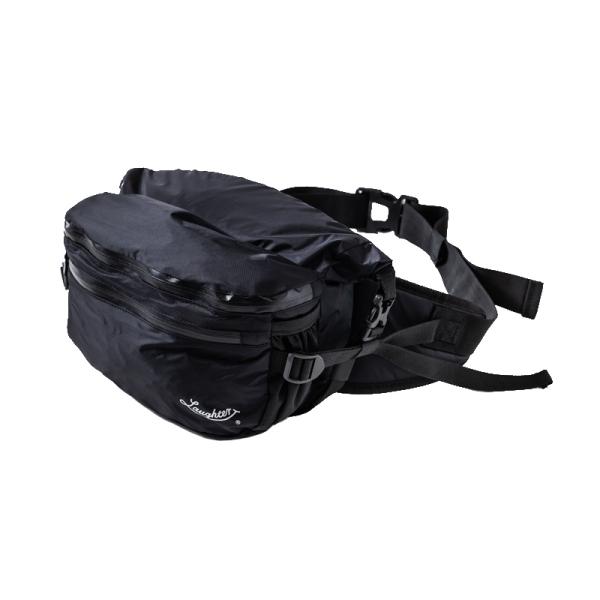 防水生地、柔らかい、超軽量「ポリウレタン（ウレタンコーティング）」素材。ウエストポーチの中では約4Lと大容量で収納力抜群。おでかけに必要な物はきっちり収納。大容量なのでスポーツ・アウトドアやガーデニングなどに便利。メイン大口開口部はガバッと...