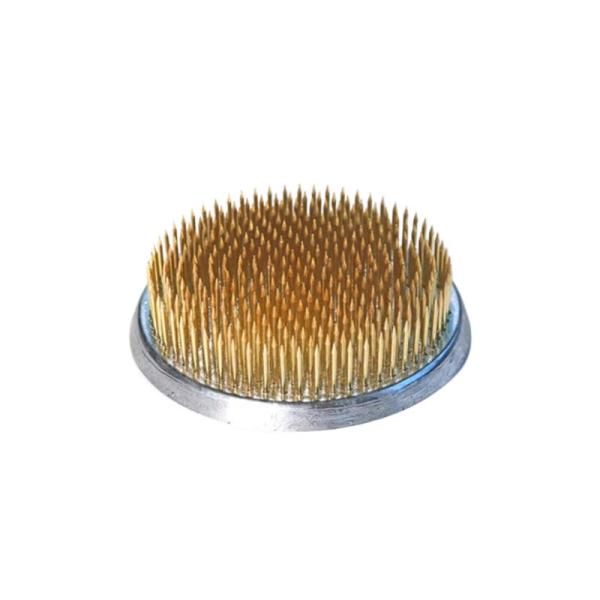 本格的に花を活けたい人向けの大きめタイプ！直径または長辺が100mm前後のやや大型剣山です。そのスタンダードな形がこの2種。より本格的に、ダイナミックに花活けをしたい人に人気のアイテムです。品　番：109サイズ：φ97mm×H25mm重　量...