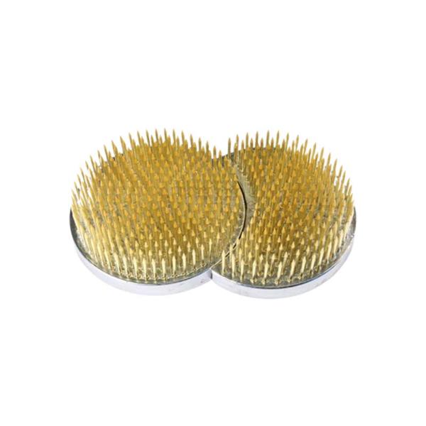 合わせても離しても、楽しみ方は使い手次第！名前の通り、まるで太陽と月のような形をしたふたつの型。組み合わせて一つの剣山としても使えるため、自由な発想で花を楽しめます。品　番：303サイズ：109mm×67mm×H21mm重　量：538g/個...