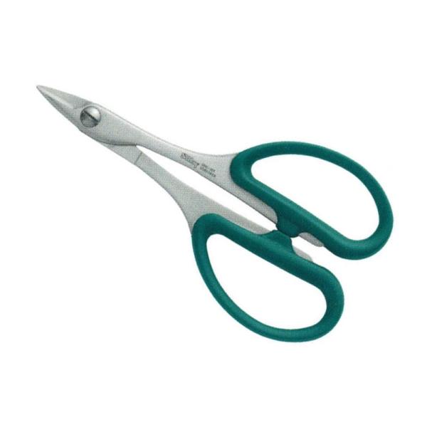 #14の軟鉄ワイヤー直径4.5mmのアルミ線までしっかりとキャッチして確実に切れるようになっています。ハンドルは柔らかく手にフィットし長時間の作業でも疲れません。品　番：GNC-165サイズ：全長：165mm　刃長：30mm重　量：75g材...