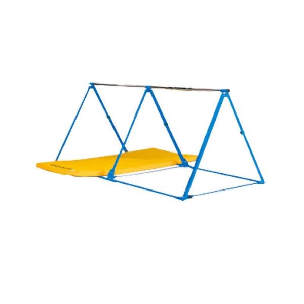 折りたたみだから少ないスペースを利用して一緒に練習！指を挟み難い安心設計。品　番：EKD365サイズ：幅367cm×奥行120cm×高さ100cm　折りたたみ時：高さ116cm×厚さ14cm重　量：26.5kg材　質：スチール　鉄棒部：防錆...