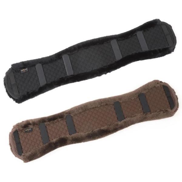 羊毛のような触り心地。シャイアー社独自のスーパーフリース(SupaFleece)と呼ばれるポリエステルファーのついた腹帯カバー。やや厚手で、馬体を腹帯の擦れから守るほか、衝撃吸収の役割も果たし、空気の流れも妨げません。羊毛ではないため、容易...