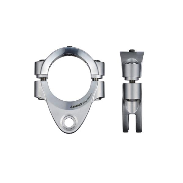 AH型ブランコ吊金具分割型 径76.3メンテナンス性を考えた分割タイプを採用。ボルトナットの突起を最小限に抑えた設計で見た目もスマートです。ワンポイントで入れた鏡面と鋳肌のコントラスト美しく活きた端麗なデザインです。※素材: 特殊ステンレス...