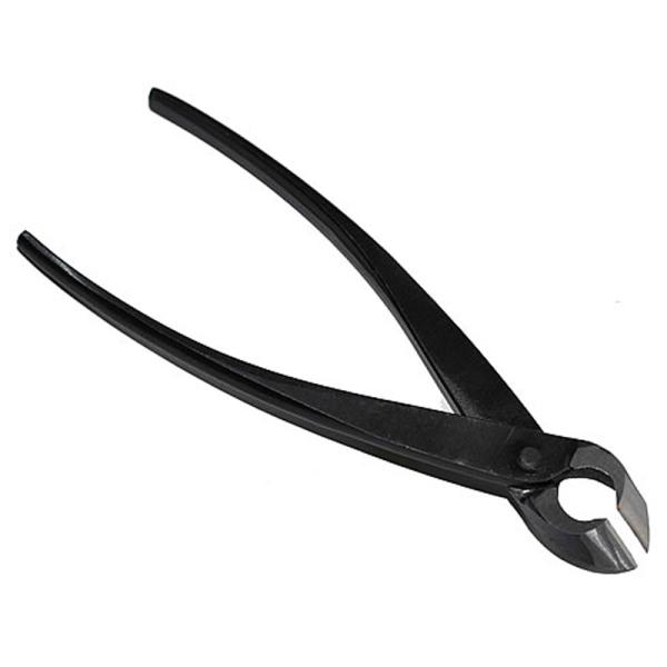 鋼の限界にまで薄く仕上げた刃、名前の通り又に生った余分な枝に食い付きスパッと斬り取ります。枝を切断する為の専用工具です。昔からの植木や盆栽の剪定作業工具ですが、今でも愛好者が必要としていて当社も、永きに渡り改良を加え製造しております。品　番...