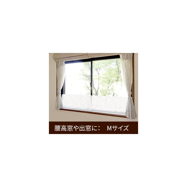 出窓等の小窓にピッタリ Ｍサイズ窓際あったかボードの軽量版！【商品サイズ】約 40 X 205 cm X 厚み 5mm【使用時の高さ】約32cm【材質等】発泡ポリエチレン ＰＥＴフィルム【耐熱温度】約 60℃※当製品は結露防止商品ではありま...